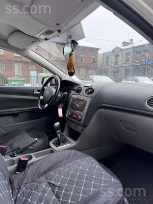 Zils Ford Focus 2010 Rīga, ar dzinēja tilpumu 1.60 L un nobraukumu 218 tūkst. km par 1350 €, foto 9 vietnē AUTOMOTO.COM.LV