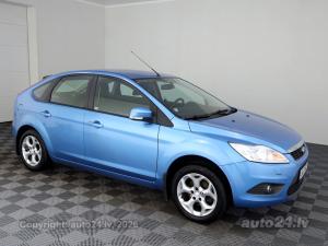 Zils Ford Focus 2010 Tallina, ar dzinēja tilpumu 1.60 L un nobraukumu 212 tūkst. km par 999 €, foto  vietnē AUTOMOTO.COM.LV