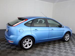 Blue Ford Focus 2010 in Tallinn, with an engine capacity of 1.60 L and mileage of 212 thousand km for 999 €, photo 4 on AUTOMOTO.COM.LV