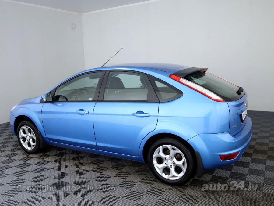 Blue Ford Focus 2010 in Tallinn, with an engine capacity of 1.60 L and mileage of 212 thousand km for 999 €, photo 5 on AUTOMOTO.COM.LV