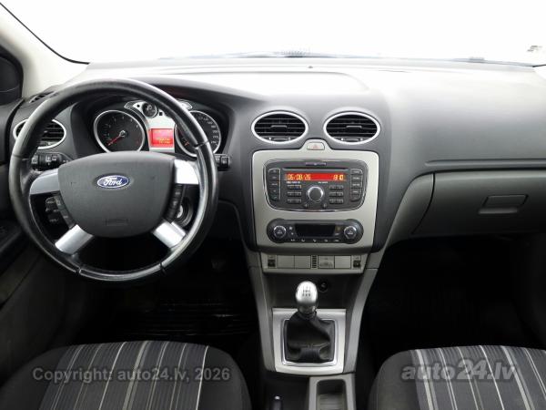Zils Ford Focus 2010 Tallina, ar dzinēja tilpumu 1.60 L un nobraukumu 212 tūkst. km par 999 €, foto 5 vietnē AUTOMOTO.COM.LV