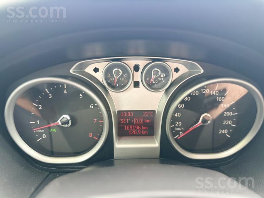 Zils Ford Focus 2010 Rīga, ar dzinēja tilpumu 1.60 L un nobraukumu 169 tūkst. km par 2499 €, foto 19 vietnē AUTOMOTO.COM.LV