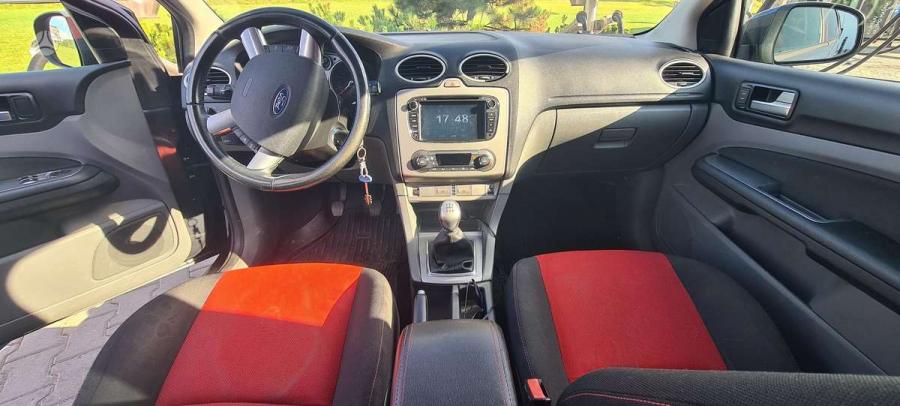 Zils Ford Focus 2010 Viļņa, ar dzinēja tilpumu 1.56 L un nobraukumu 270 tūkst. km par 3300 €, foto 9 vietnē AUTOMOTO.COM.LV
