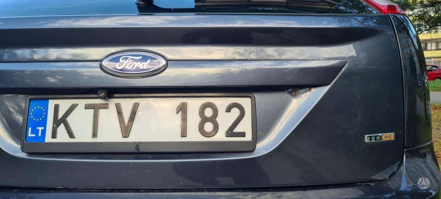 Zils Ford Focus 2010 Viļņa, ar dzinēja tilpumu 1.56 L un nobraukumu 270 tūkst. km par 3300 €, foto 16 vietnē AUTOMOTO.COM.LV