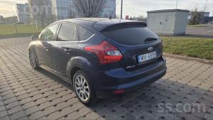 Blue Ford Focus 2011 in Riga, with an engine capacity of 1.60 L and mileage of 348 thousand km for 1999 €, photo 5 on AUTOMOTO.COM.LV