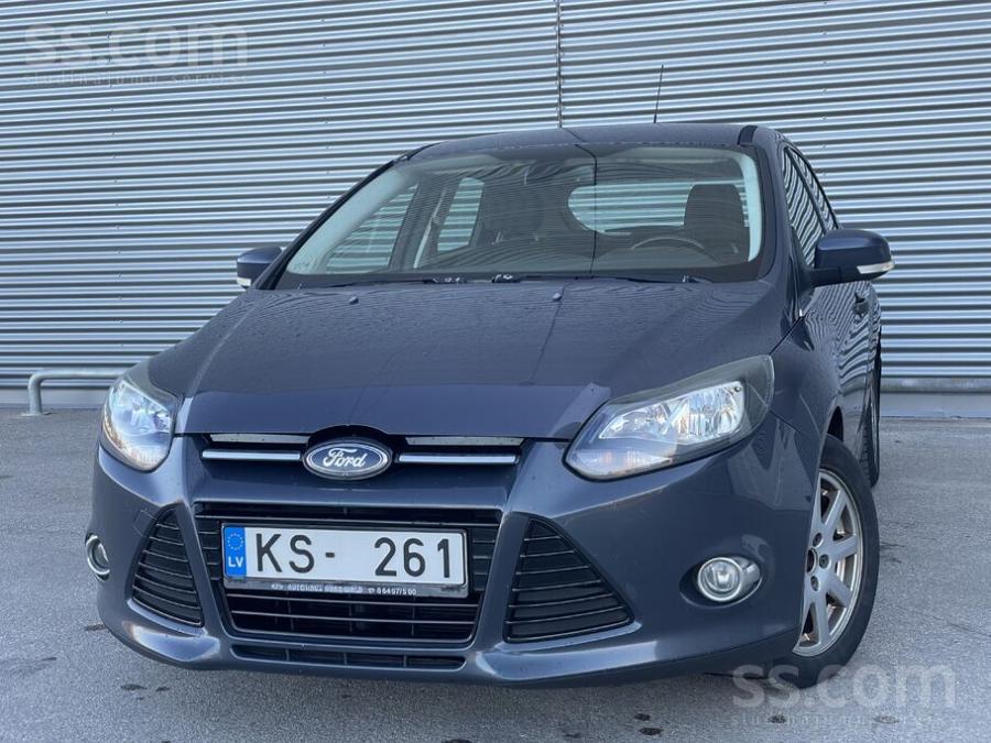 Blue Ford Focus 2011 in Riga, with an engine capacity of 1.60 L and mileage of 296 thousand km for 3600 €, photo 1 on AUTOMOTO.COM.LV