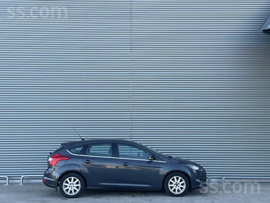 Blue Ford Focus 2011 in Riga, with an engine capacity of 1.60 L and mileage of 296 thousand km for 3600 €, photo 6 on AUTOMOTO.COM.LV