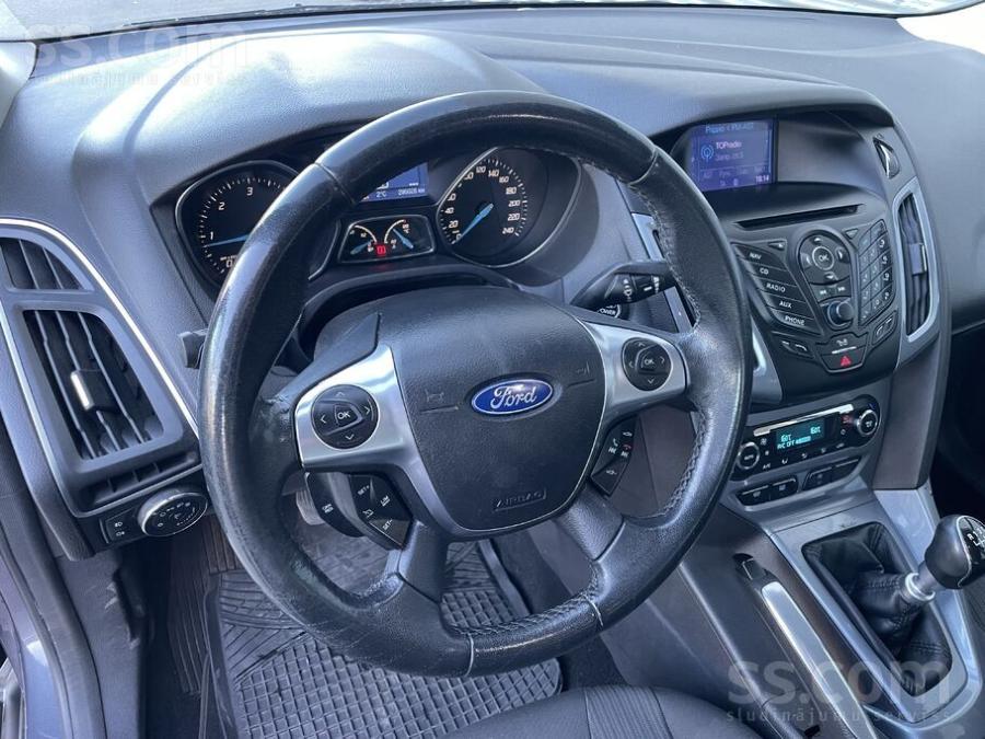 Blue Ford Focus 2011 in Riga, with an engine capacity of 1.60 L and mileage of 296 thousand km for 3600 €, photo 10 on AUTOMOTO.COM.LV