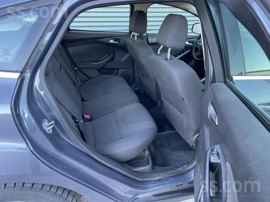 Blue Ford Focus 2011 in Riga, with an engine capacity of 1.60 L and mileage of 296 thousand km for 3600 €, photo 18 on AUTOMOTO.COM.LV