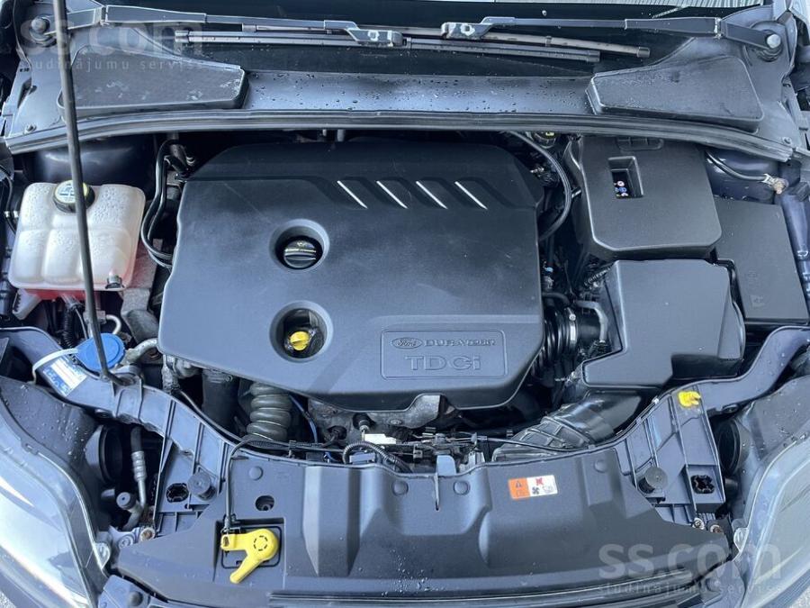Blue Ford Focus 2011 in Riga, with an engine capacity of 1.60 L and mileage of 296 thousand km for 3600 €, photo 21 on AUTOMOTO.COM.LV