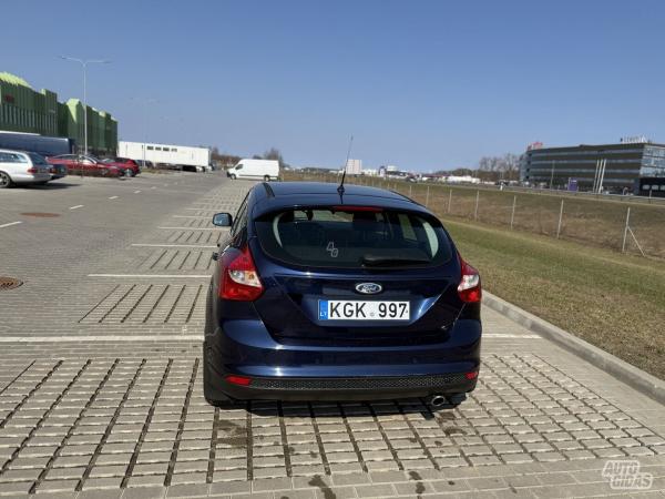 Blue Ford Focus 2012 in Vilnius, with an engine capacity of 1.60 L and mileage of 161 thousand km for 3600 €, photo 4 on AUTOMOTO.COM.LV