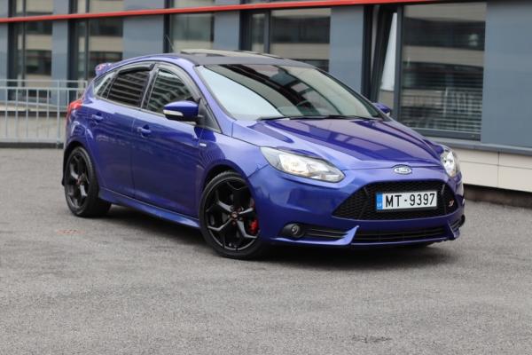 Blue Ford Focus 2012 in Riga, with an engine capacity of 2.00 L and mileage of 160 thousand km for 10980 €, photo 1 on AUTOMOTO.COM.LV