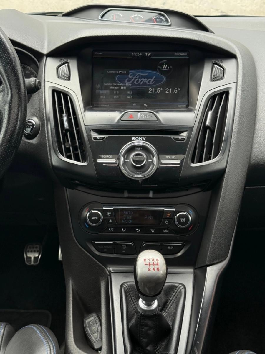 Zils Ford Focus 2012 Rīga, ar dzinēja tilpumu 2.00 L un nobraukumu 160 tūkst. km par 10980 €, foto 14 vietnē AUTOMOTO.COM.LV