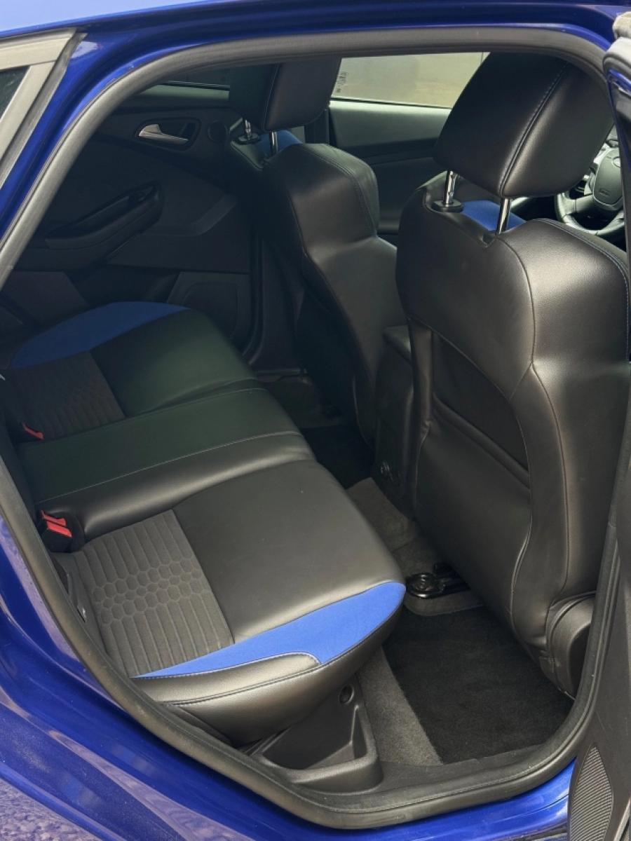 Zils Ford Focus 2012 Rīga, ar dzinēja tilpumu 2.00 L un nobraukumu 160 tūkst. km par 10980 €, foto 16 vietnē AUTOMOTO.COM.LV