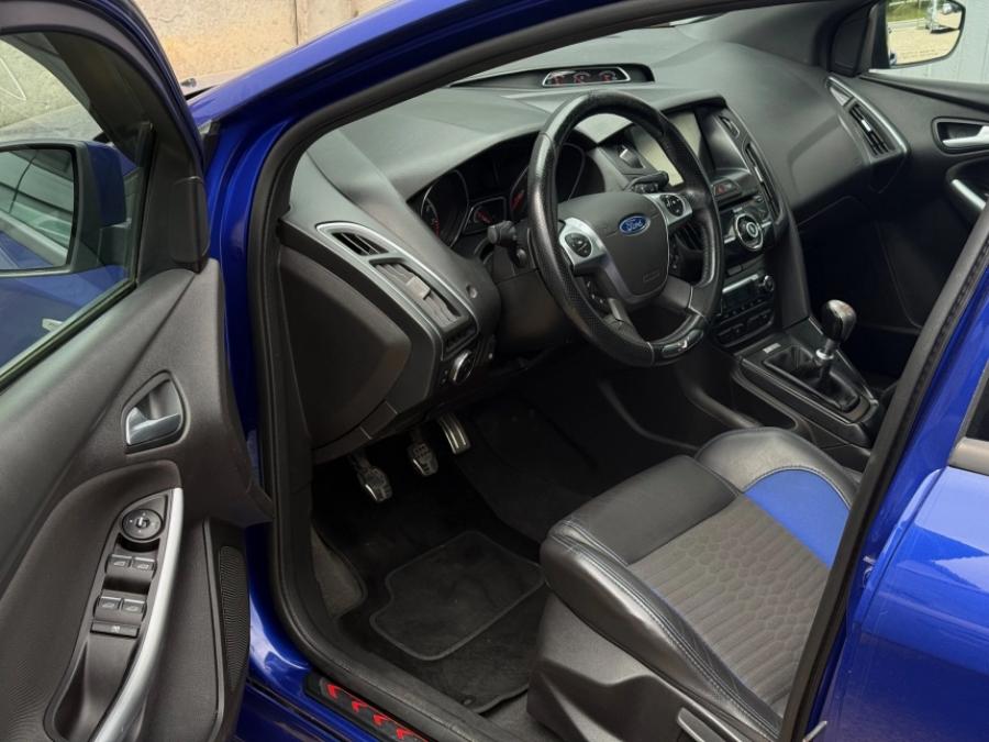 Zils Ford Focus 2012 Rīga, ar dzinēja tilpumu 2.00 L un nobraukumu 160 tūkst. km par 10980 €, foto 19 vietnē AUTOMOTO.COM.LV
