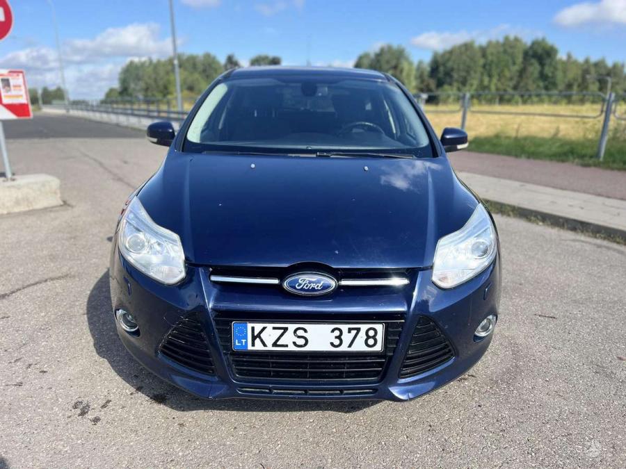 Zils Ford Focus 2012 Viļņa, ar dzinēja tilpumu 2.00 L un nobraukumu 271 tūkst. km par 3800 €, foto 3 vietnē AUTOMOTO.COM.LV
