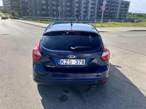 Zils Ford Focus 2012 Viļņa, ar dzinēja tilpumu 2.00 L un nobraukumu 271 tūkst. km par 3800 €, foto 7 vietnē AUTOMOTO.COM.LV