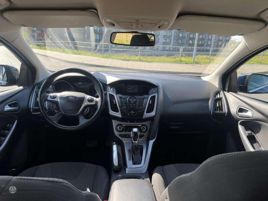 Zils Ford Focus 2012 Viļņa, ar dzinēja tilpumu 2.00 L un nobraukumu 271 tūkst. km par 3800 €, foto 11 vietnē AUTOMOTO.COM.LV