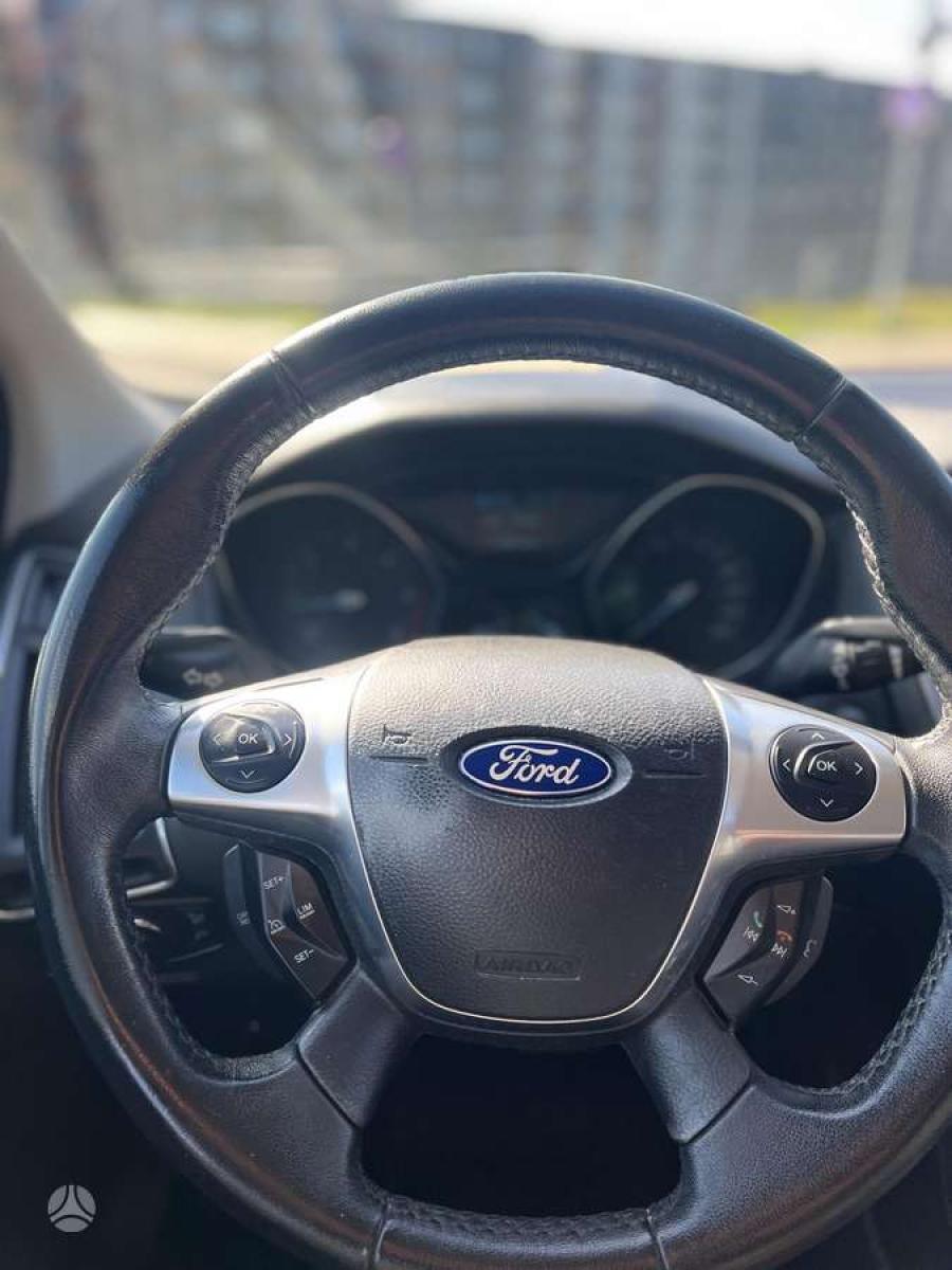 Zils Ford Focus 2012 Viļņa, ar dzinēja tilpumu 2.00 L un nobraukumu 271 tūkst. km par 3800 €, foto 17 vietnē AUTOMOTO.COM.LV