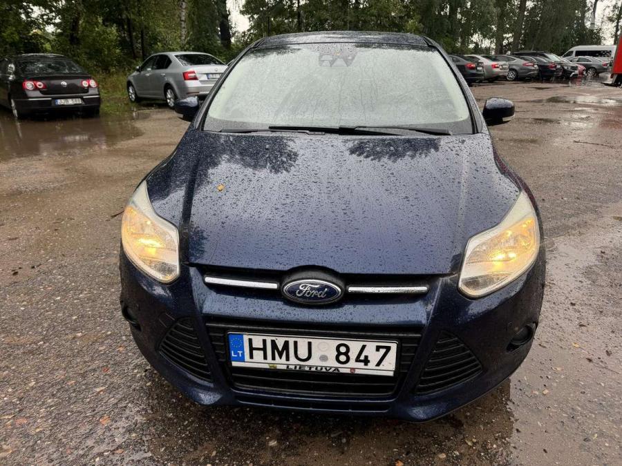 Blue Ford Focus 2012 in Kaunas, with an engine capacity of 1.60 L and mileage of 314 thousand km for 2250 €, photo 3 on AUTOMOTO.COM.LV