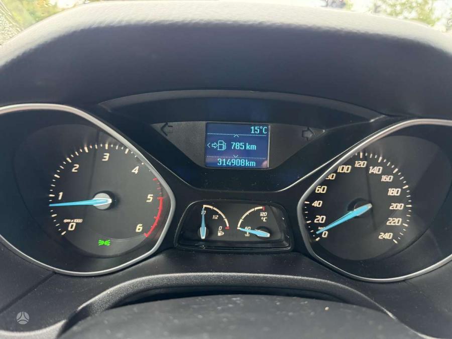 Blue Ford Focus 2012 in Kaunas, with an engine capacity of 1.60 L and mileage of 314 thousand km for 2250 €, photo 14 on AUTOMOTO.COM.LV
