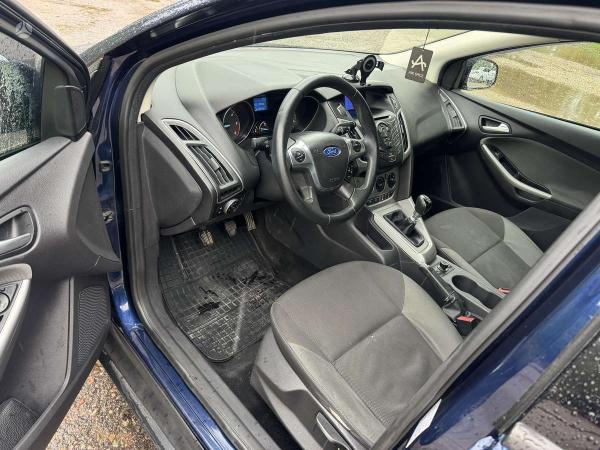 Zils Ford Focus 2012 Kauņa, ar dzinēja tilpumu 1.60 L un nobraukumu 314 tūkst. km par 2300 €, foto 10 vietnē AUTOMOTO.COM.LV