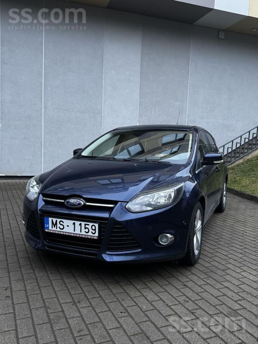 Blue Ford Focus 2013 in Riga, with an engine capacity of 1.60 L and mileage of 295 thousand km for 3700 €, photo 1 on AUTOMOTO.COM.LV