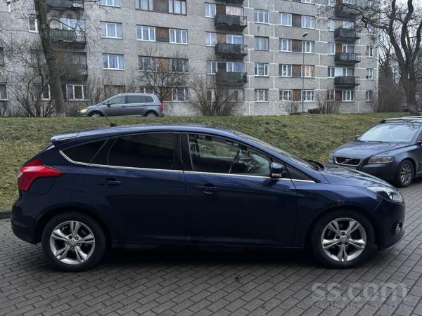 Blue Ford Focus 2013 in Riga, with an engine capacity of 1.60 L and mileage of 295 thousand km for 3700 €, photo 3 on AUTOMOTO.COM.LV