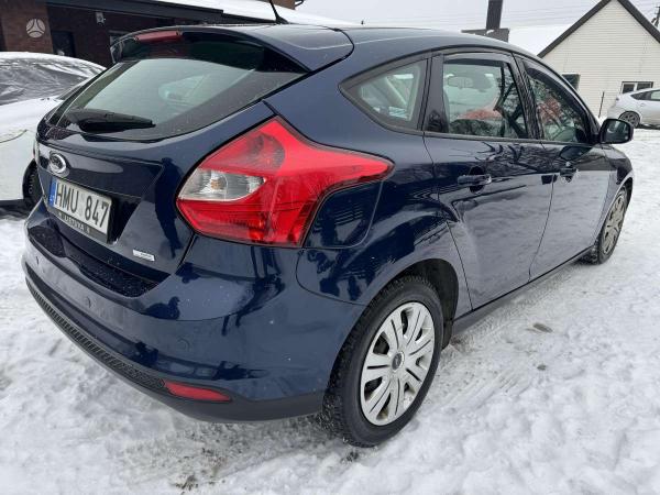 Blue Ford Focus 2013 in Kaunas, with an engine capacity of 1.60 L and mileage of 300 thousand km for 3200 €, photo 5 on AUTOMOTO.COM.LV