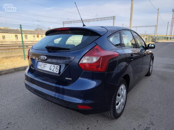 Blue Ford Focus 2013 in Siauliai, with an engine capacity of 1.60 L and mileage of 416 thousand km for 1899 €, photo 6 on AUTOMOTO.COM.LV