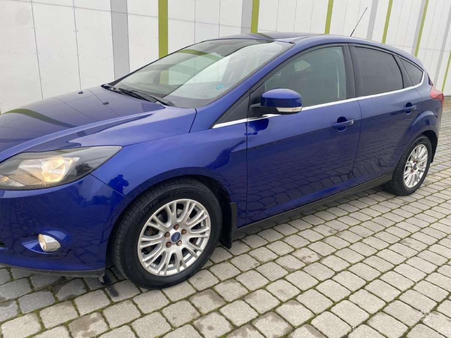 Zils Ford Focus 2014 Viļņa, ar dzinēja tilpumu 1.00 L un nobraukumu 200 tūkst. km par 2850 €, foto 5 vietnē AUTOMOTO.COM.LV