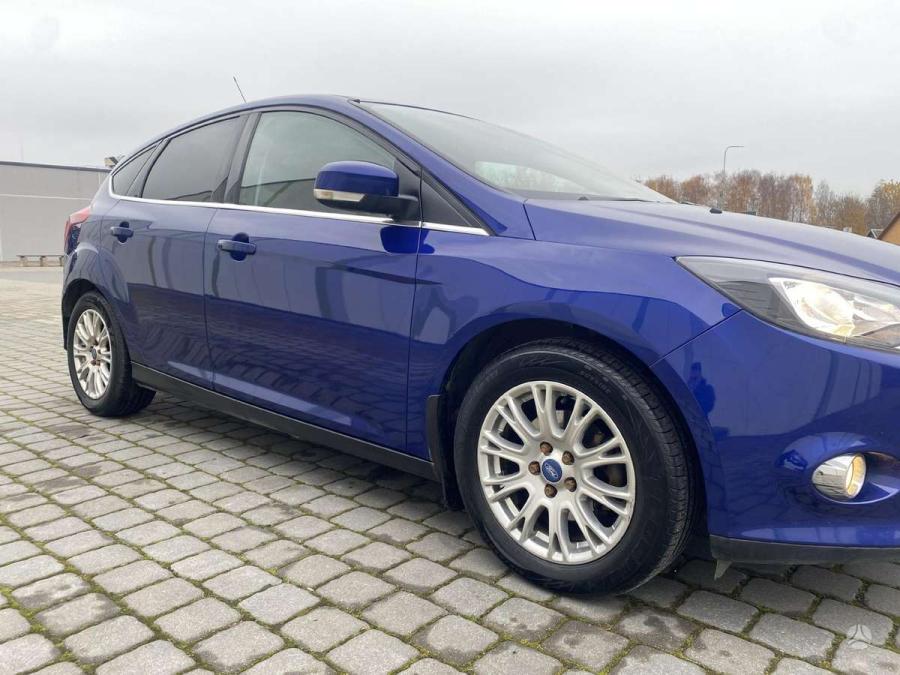 Zils Ford Focus 2014 Viļņa, ar dzinēja tilpumu 1.00 L un nobraukumu 200 tūkst. km par 2850 €, foto 9 vietnē AUTOMOTO.COM.LV