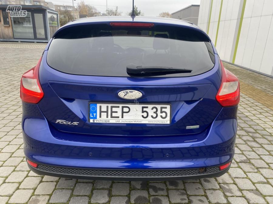 Blue Ford Focus 2014 in Vilnius, with an engine capacity of 1.00 L and mileage of 200 thousand km for 2950 €, photo 13 on AUTOMOTO.COM.LV