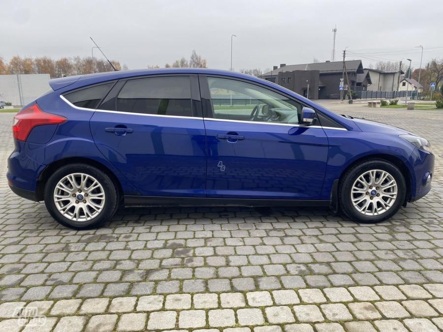 Blue Ford Focus 2014 in Vilnius, with an engine capacity of 1.00 L and mileage of 200 thousand km for 2500 €, photo 11 on AUTOMOTO.COM.LV