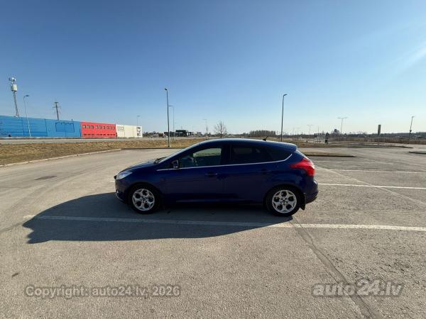 Zils Ford Focus 2014 Tallina, ar dzinēja tilpumu 1.00 L un nobraukumu 193 tūkst. km par 4599 €, foto 4 vietnē AUTOMOTO.COM.LV