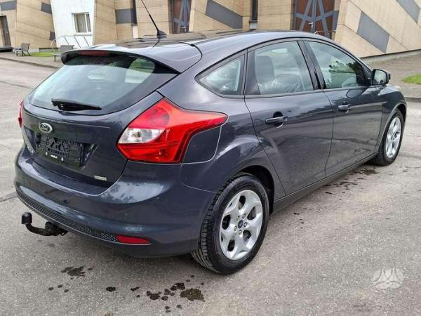 Blue Ford Focus 2014 in Ukmerge, with an engine capacity of 1.00 L and mileage of 214 thousand km for 2650 €, photo 4 on AUTOMOTO.COM.LV
