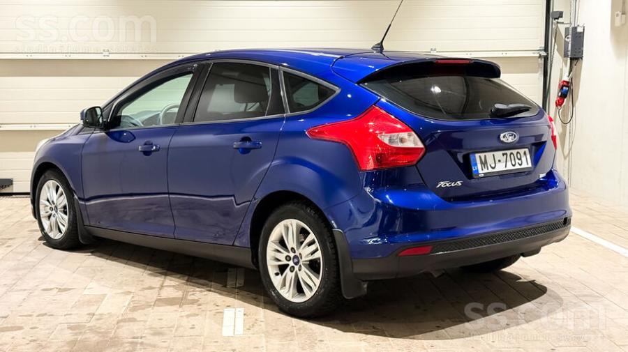 Blue Ford Focus 2014 in Riga, with an engine capacity of 1.00 L and mileage of 133 thousand km for 4500 €, photo 7 on AUTOMOTO.COM.LV