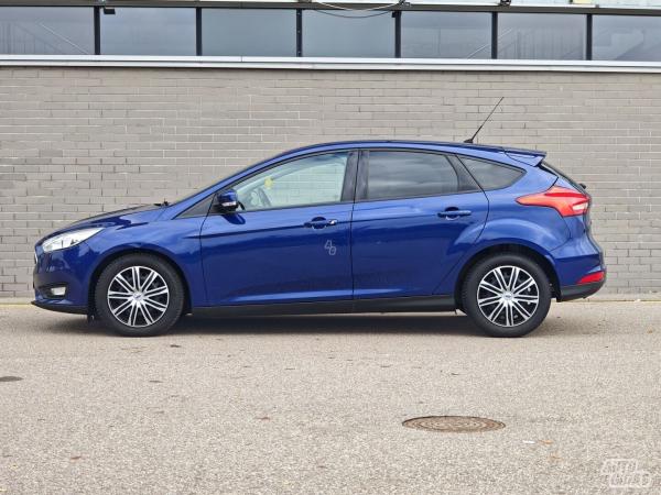 Ford Focus 2015 Viļņa vietnē Zils Ford Focus 2015 Viļņa, ar dzinēja tilpumu 1.00 L un nobraukumu 193 tūkst. km par 4500 €, foto 5 vietnē AUTOMOTO.COM.LV