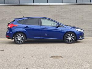 Zils Ford Focus 2015 Viļņa, ar dzinēja tilpumu 1.00 L un nobraukumu 193 tūkst. km par 4500 €, foto 6 vietnē AUTOMOTO.COM.LV