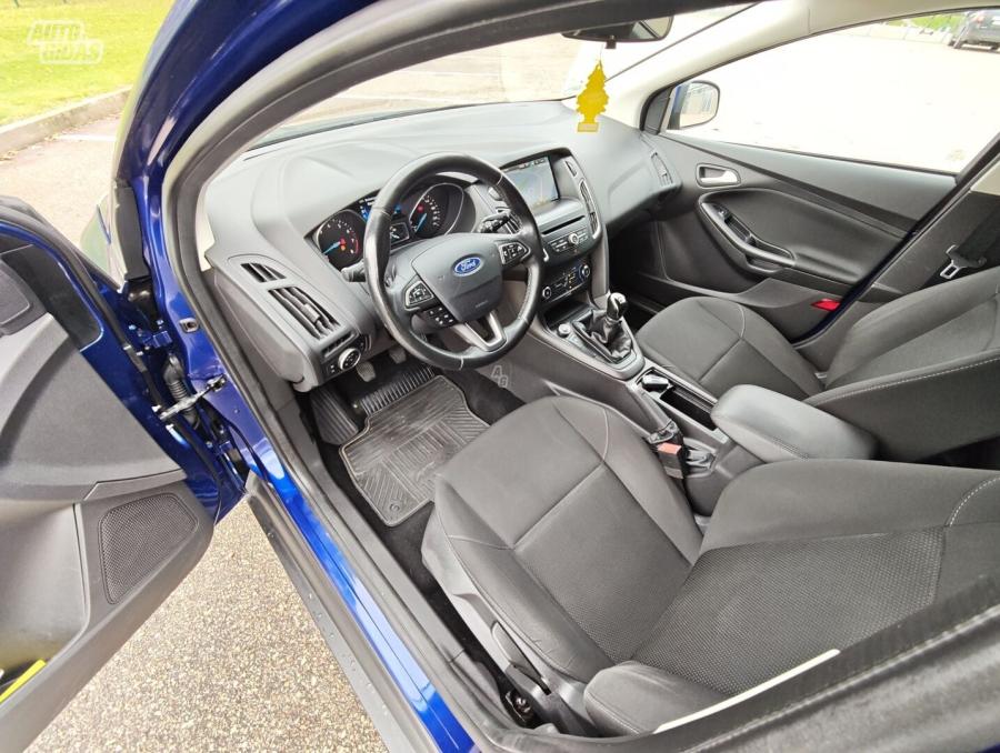 Zils Ford Focus 2015 Viļņa, ar dzinēja tilpumu 1.00 L un nobraukumu 193 tūkst. km par 4500 €, foto 14 vietnē AUTOMOTO.COM.LV