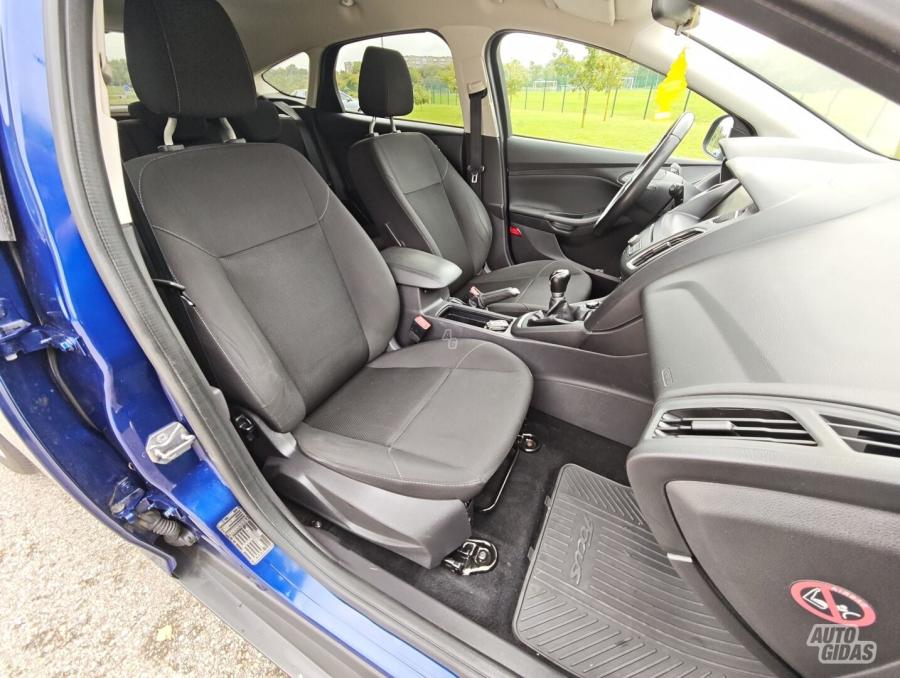 Zils Ford Focus 2015 Viļņa, ar dzinēja tilpumu 1.00 L un nobraukumu 193 tūkst. km par 4500 €, foto 23 vietnē AUTOMOTO.COM.LV
