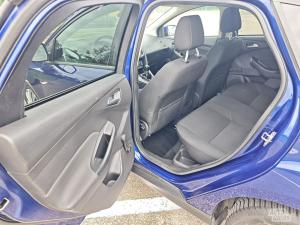 Zils Ford Focus 2015 Viļņa, ar dzinēja tilpumu 1.00 L un nobraukumu 193 tūkst. km par 4500 €, foto 27 vietnē AUTOMOTO.COM.LV