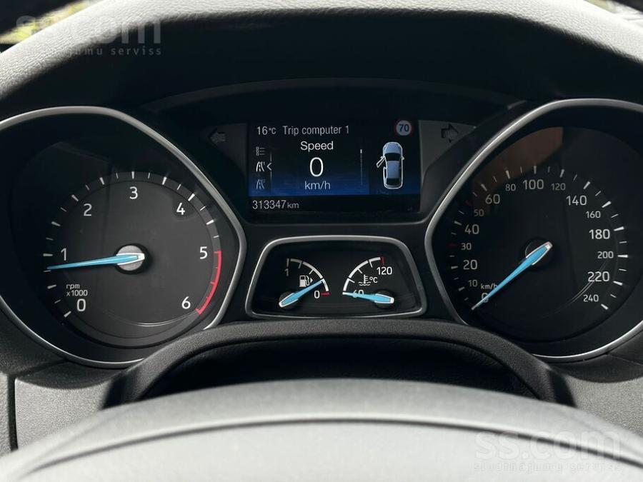 Blue Ford Focus 2016 in Jelgava, with an engine capacity of 1.50 L and mileage of 0 thousand km for 4990 €, photo 18 on AUTOMOTO.COM.LV