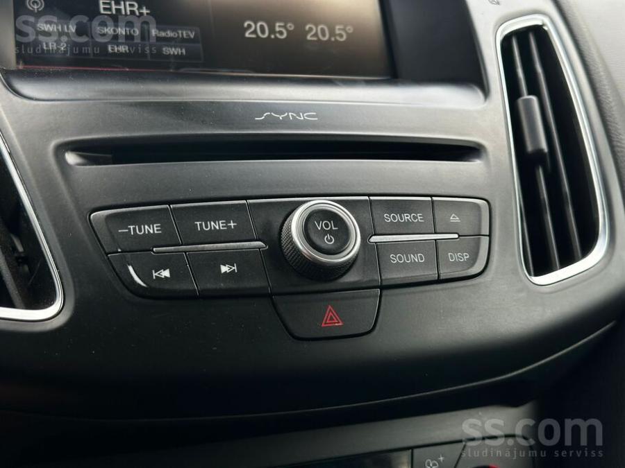 Blue Ford Focus 2016 in Jelgava, with an engine capacity of 1.50 L and mileage of 0 thousand km for 4990 €, photo 24 on AUTOMOTO.COM.LV
