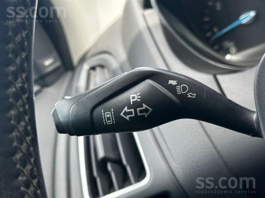 Blue Ford Focus 2016 in Jelgava, with an engine capacity of 1.50 L and mileage of 0 thousand km for 4990 €, photo 29 on AUTOMOTO.COM.LV