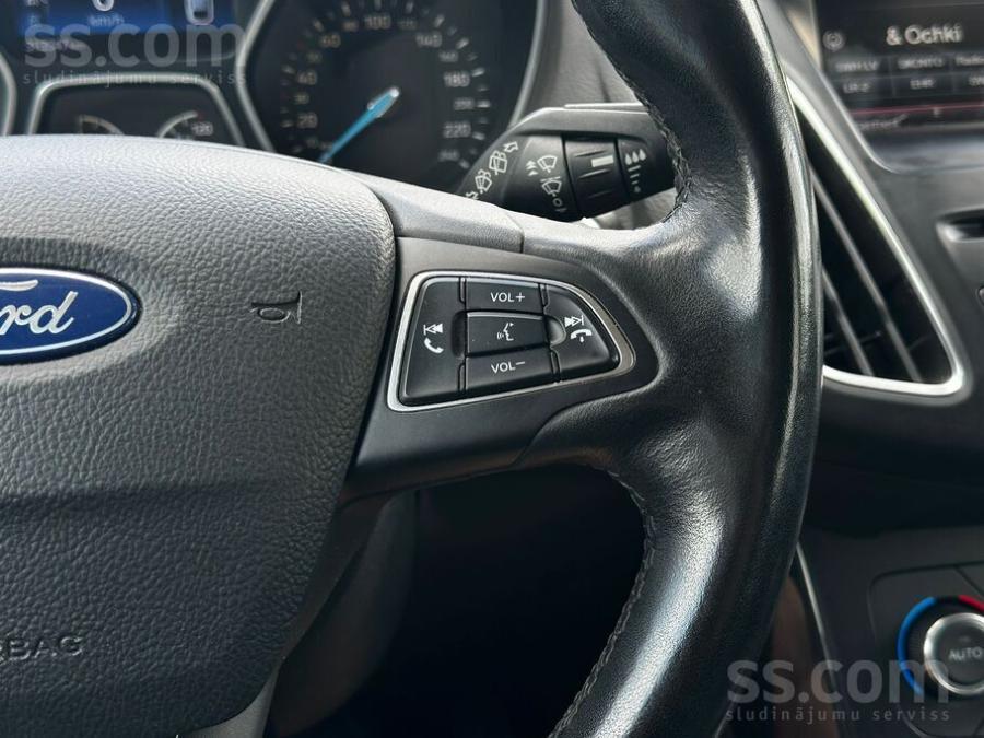 Blue Ford Focus 2016 in Jelgava, with an engine capacity of 1.50 L and mileage of 0 thousand km for 4990 €, photo 31 on AUTOMOTO.COM.LV
