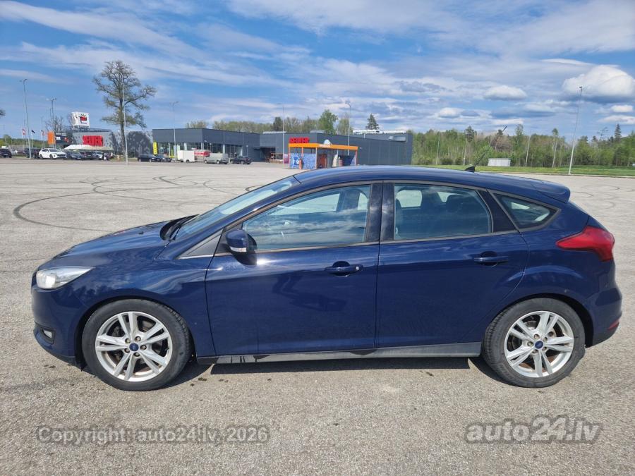 Zils Ford Focus 2016 Rapla, ar dzinēja tilpumu 2.00 L un nobraukumu 187 tūkst. km par 6000 €, foto 5 vietnē AUTOMOTO.COM.LV