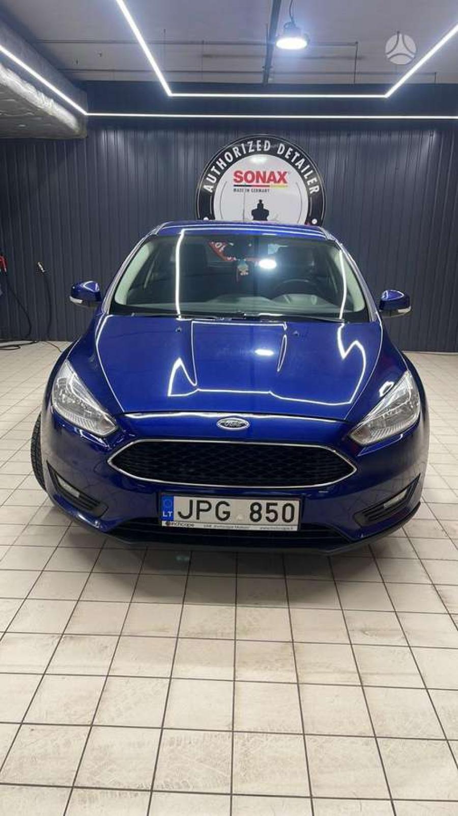 Blue Ford Focus 2017 in Vilnius, with an engine capacity of 1.00 L and mileage of 145 thousand km for 7000 €, photo 2 on AUTOMOTO.COM.LV