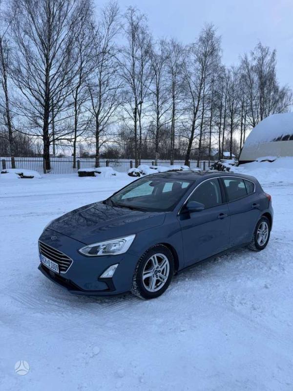 Zils Ford Focus 2018 Panevēža, ar dzinēja tilpumu 1.50 L un nobraukumu 204 tūkst. km par 8600 €, foto 1 vietnē AUTOMOTO.COM.LV