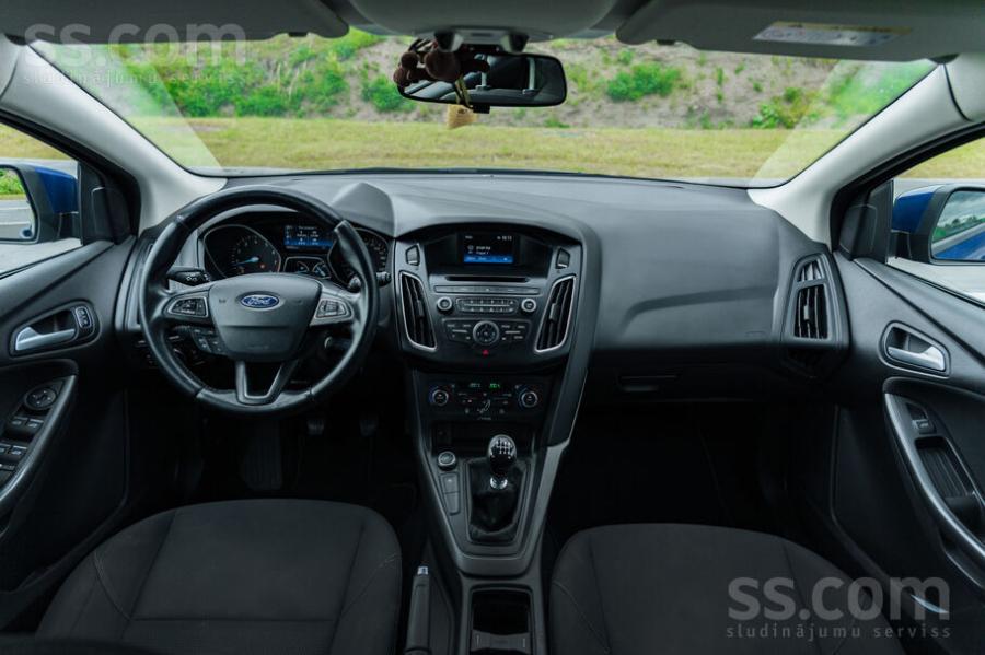 Zils Ford Focus 2018 Rīga, ar dzinēja tilpumu 1.00 L un nobraukumu 166 tūkst. km par 6500 €, foto 3 vietnē AUTOMOTO.COM.LV